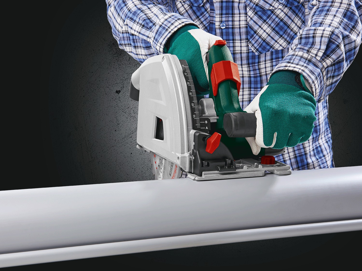 Invalzaag met geleiderails online kopen | LIDL